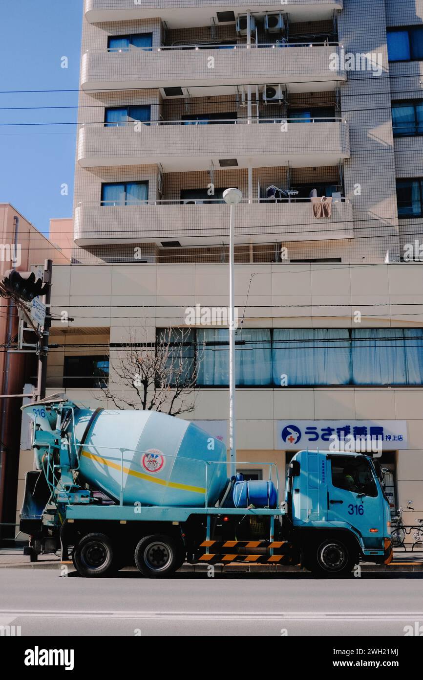 Tokyo, Japan, cement truck, concrete company Stock Photo - Alamy