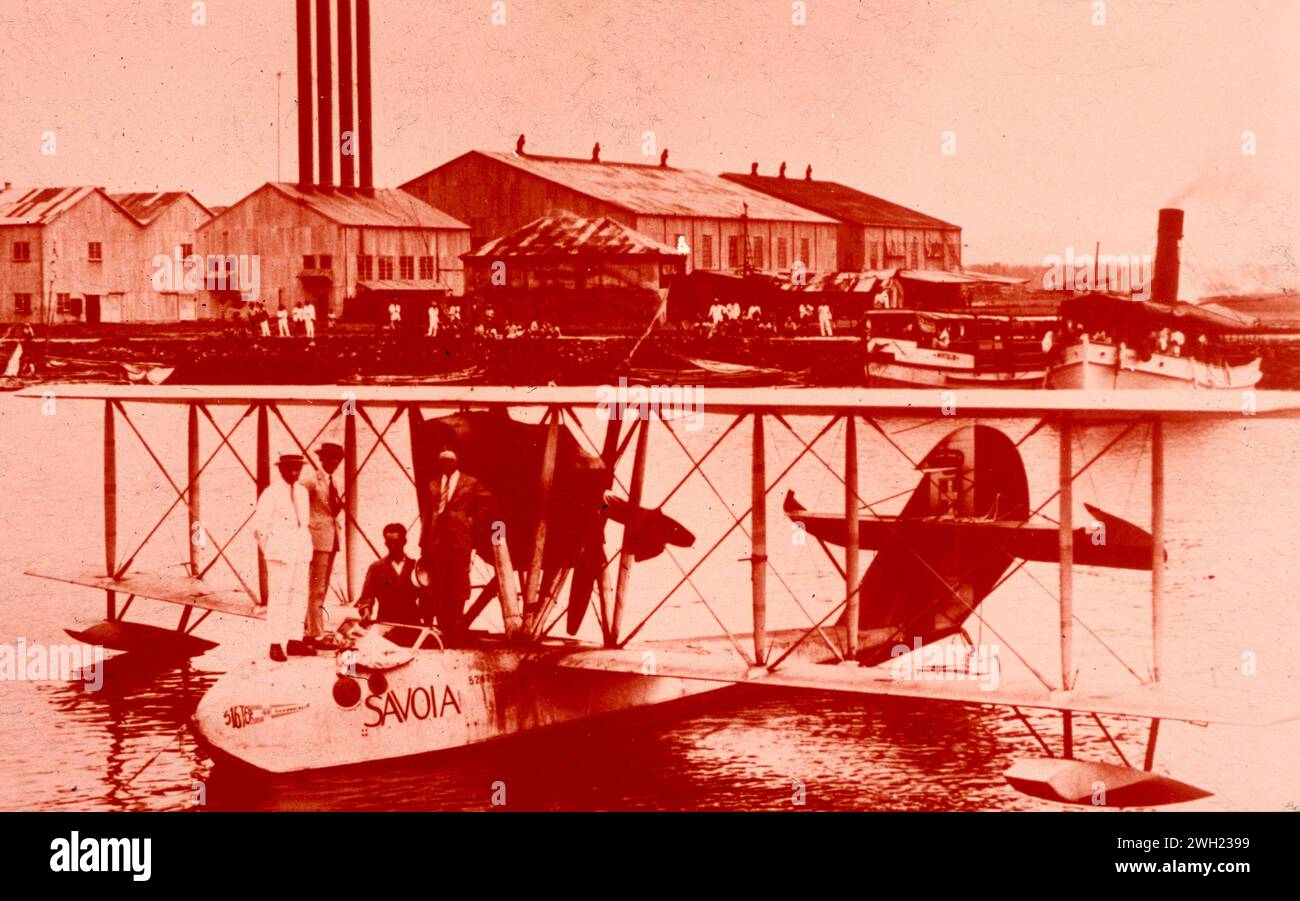 Seaplane 1920s hi-res stock photography and images - Alamy