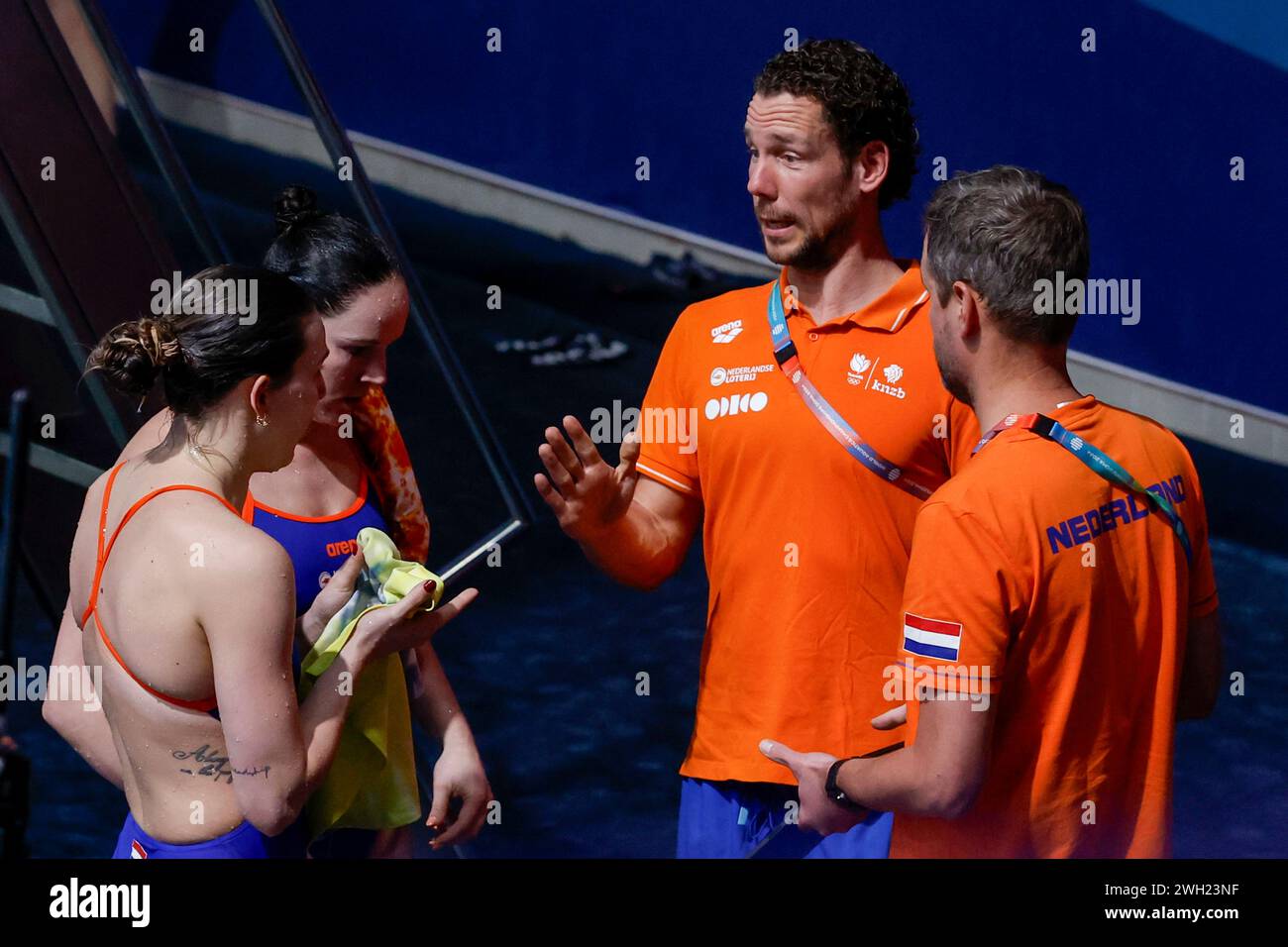 Diving woman 3m synchronized hi-res stock photography and images - Alamy