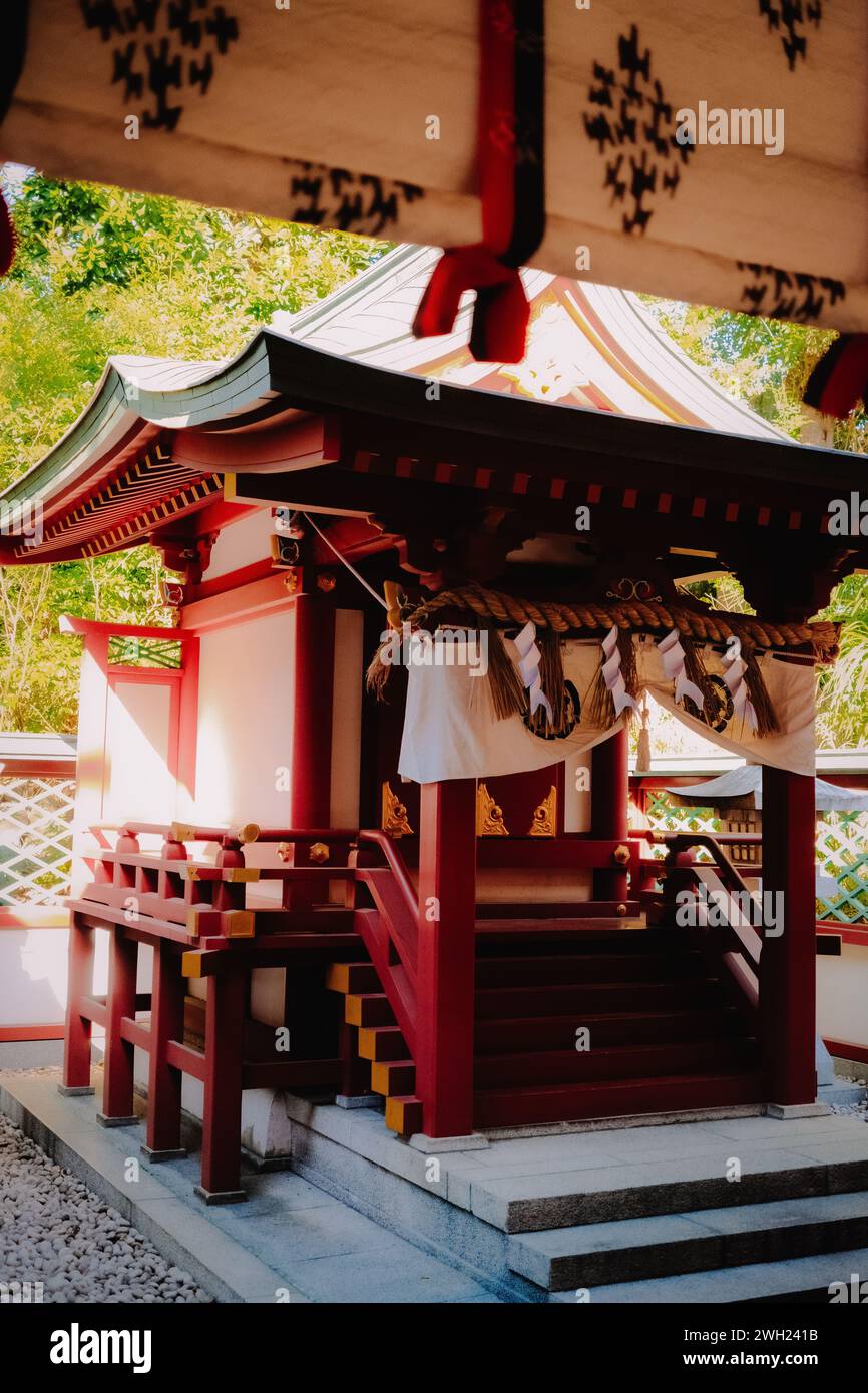 Red shrine, Thousand Toriis, Tokyo Japan Stock Photo - Alamy