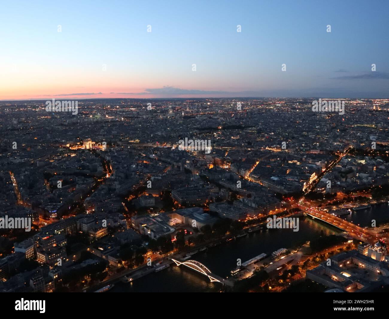 Aerial arch de triomphe paris sunset hi-res stock photography and ...