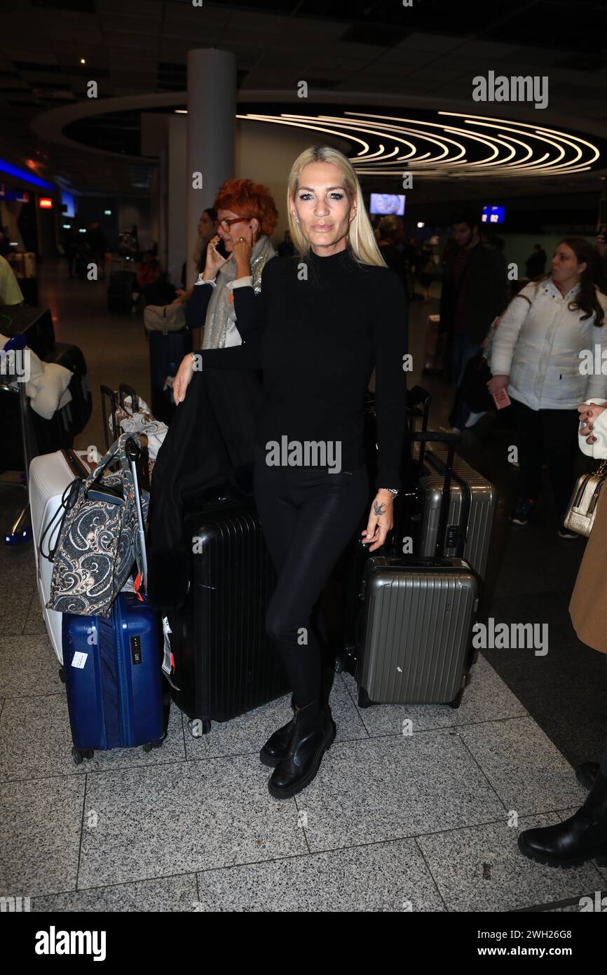 Sarah Kern bei der Rückkehr der Dschungelcamp-Kandidaten der RTL ...