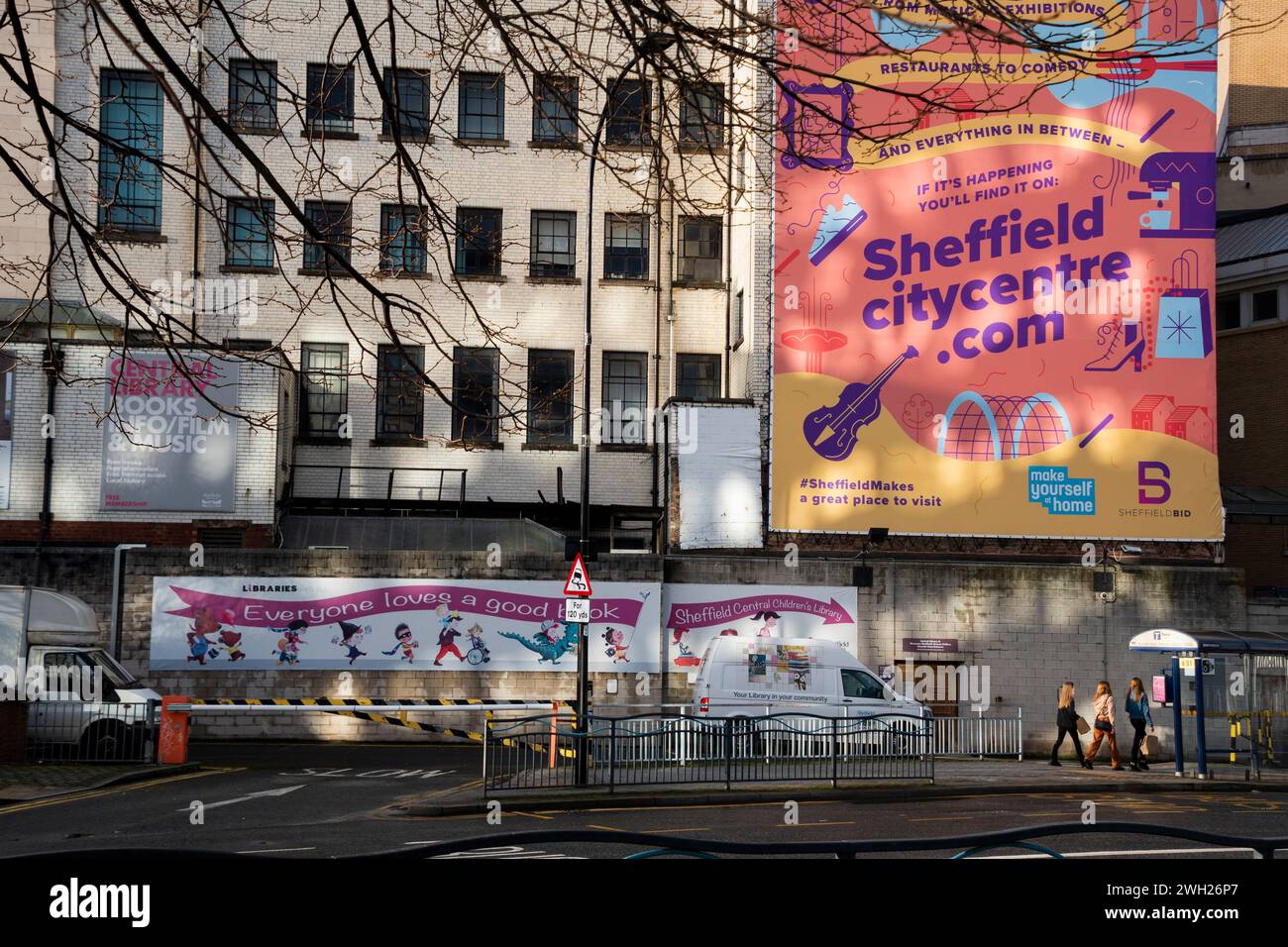 Yorkshire, UK – 27 Dec 2020: A large Sheffield City Centre.com tourist ...