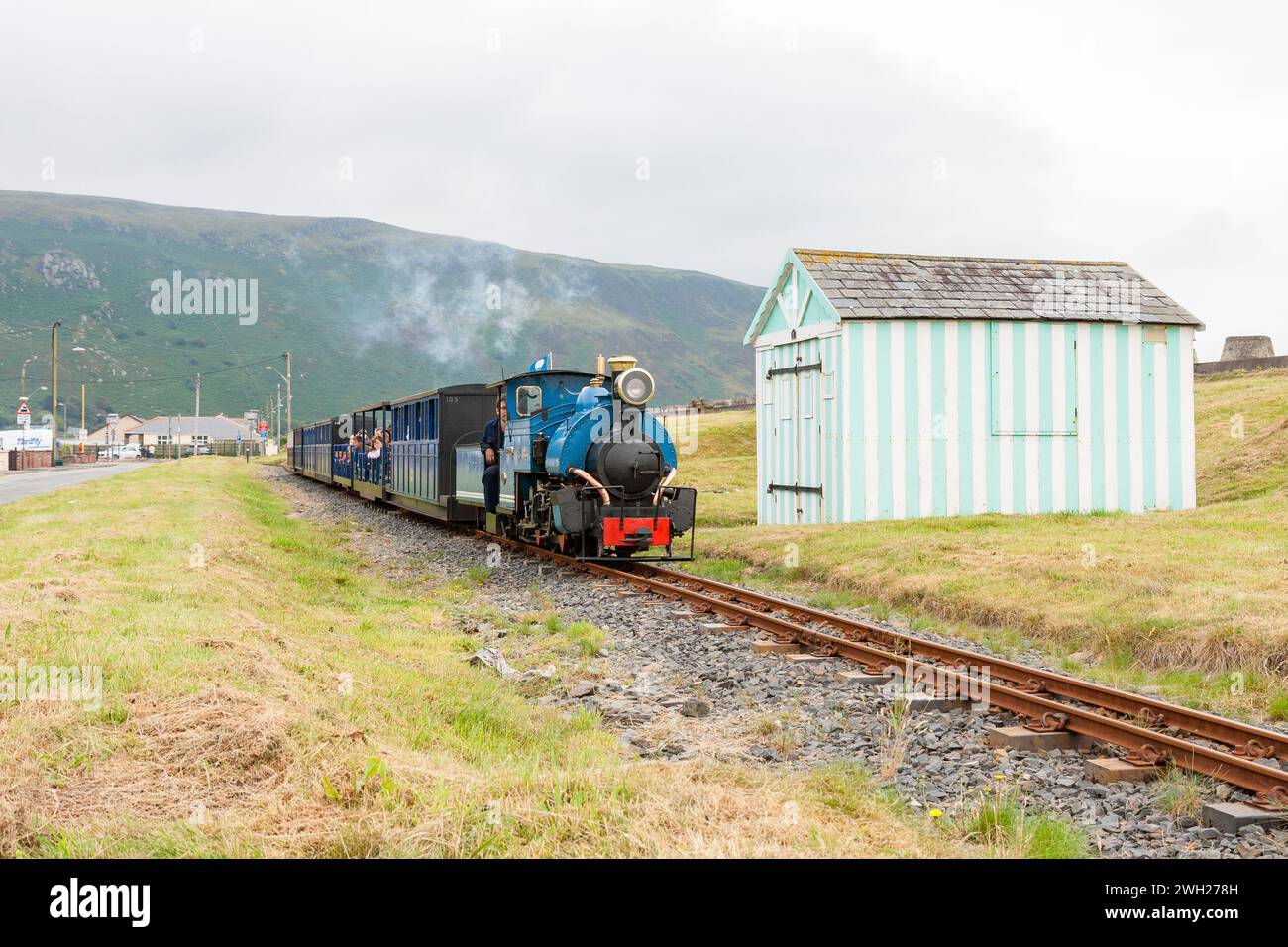 The Fairbourne Railway between Fairbourne and Penrhyn Point Stock Photo ...