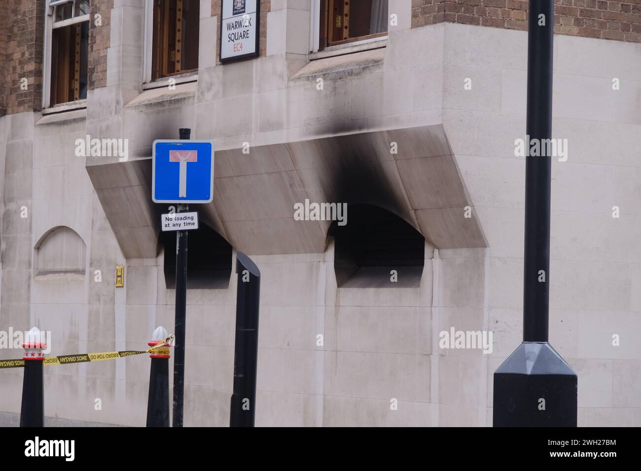 Old Bailey, London, UK. 7th Feb 2024. Fire crews at an electrical ...