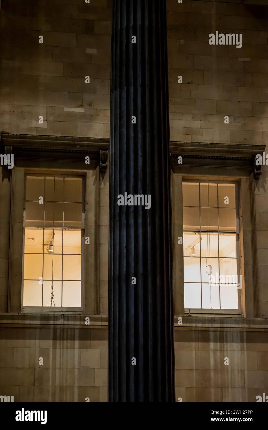 Lighted windows hi-res stock photography and images - Alamy