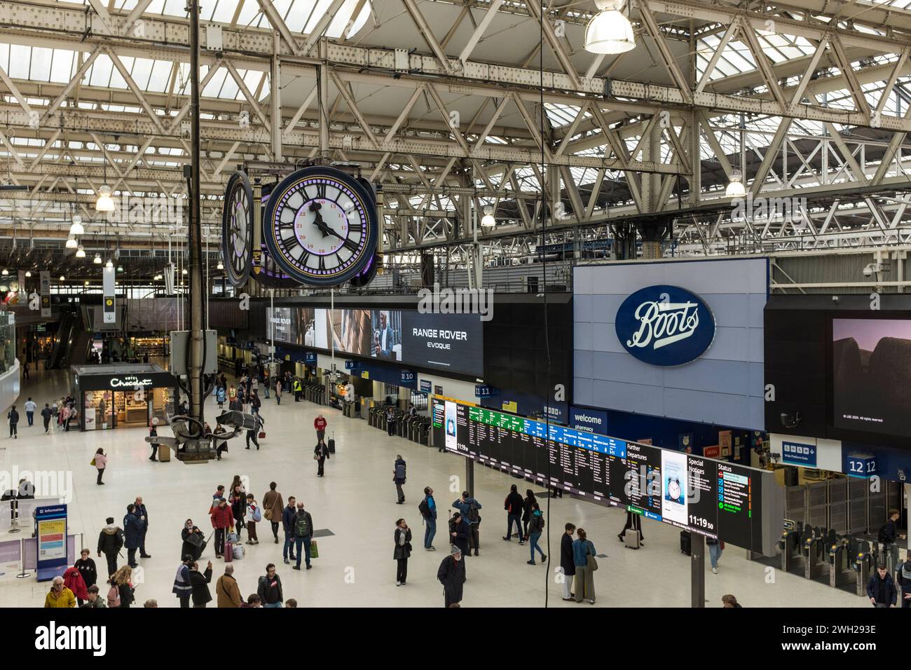 London Waterloo Railway Station, UK Stock Photo - Alamy