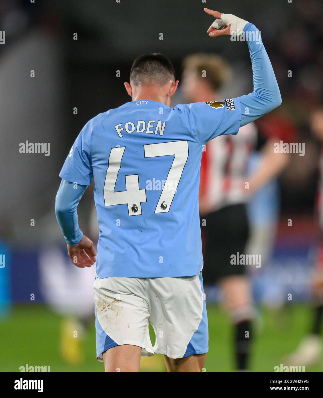 Phil foden goal brentford hi-res stock photography and images - Alamy