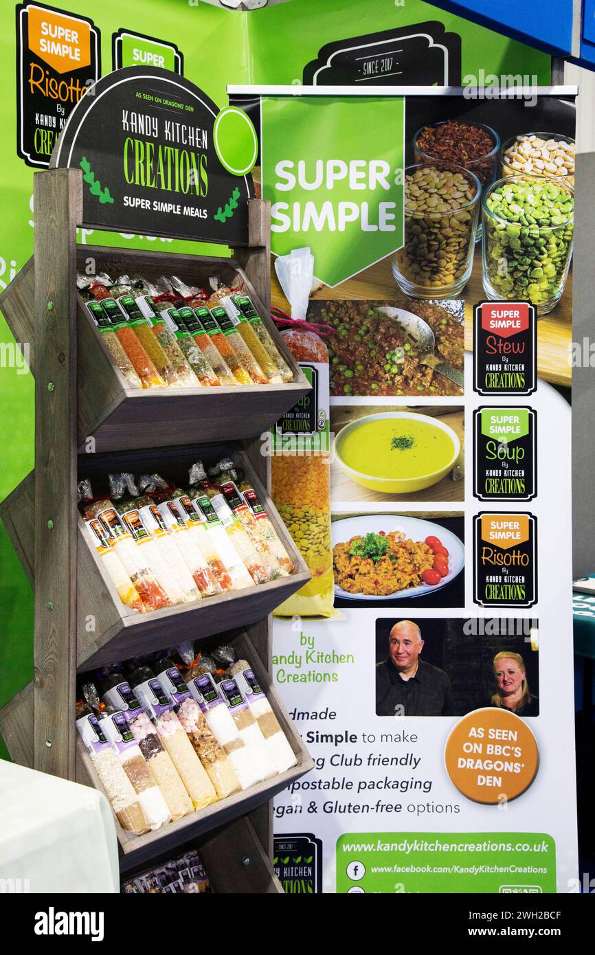 Dragons den hi-res stock photography and images - Alamy