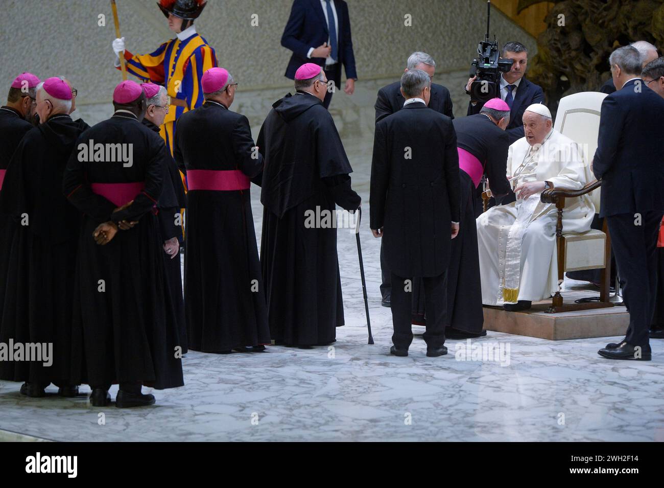General audience in paolo vi room hi-res stock photography and images ...