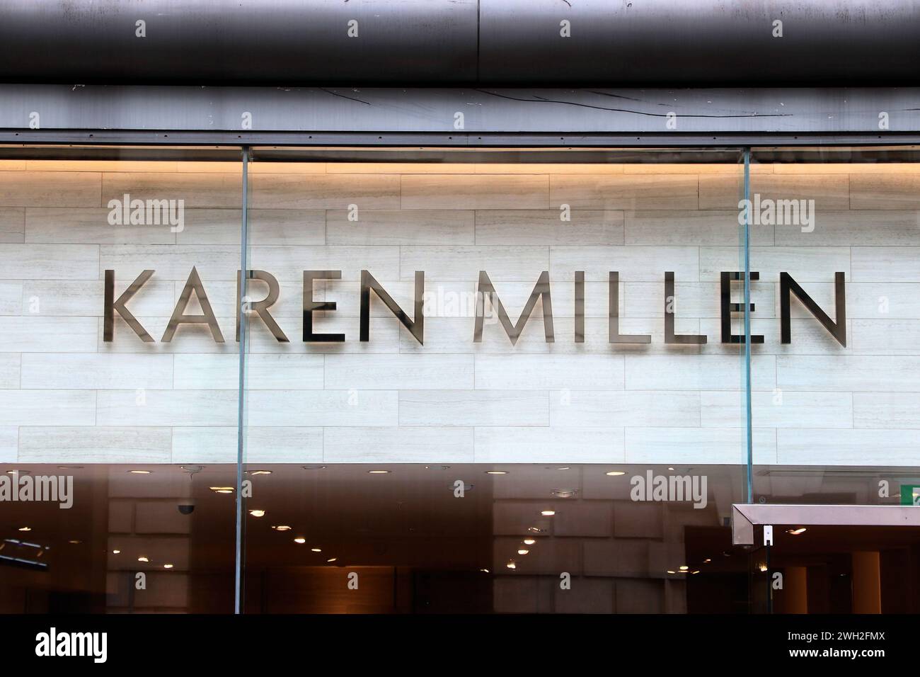 Boohoo clothes label hi-res stock photography and images - Alamy