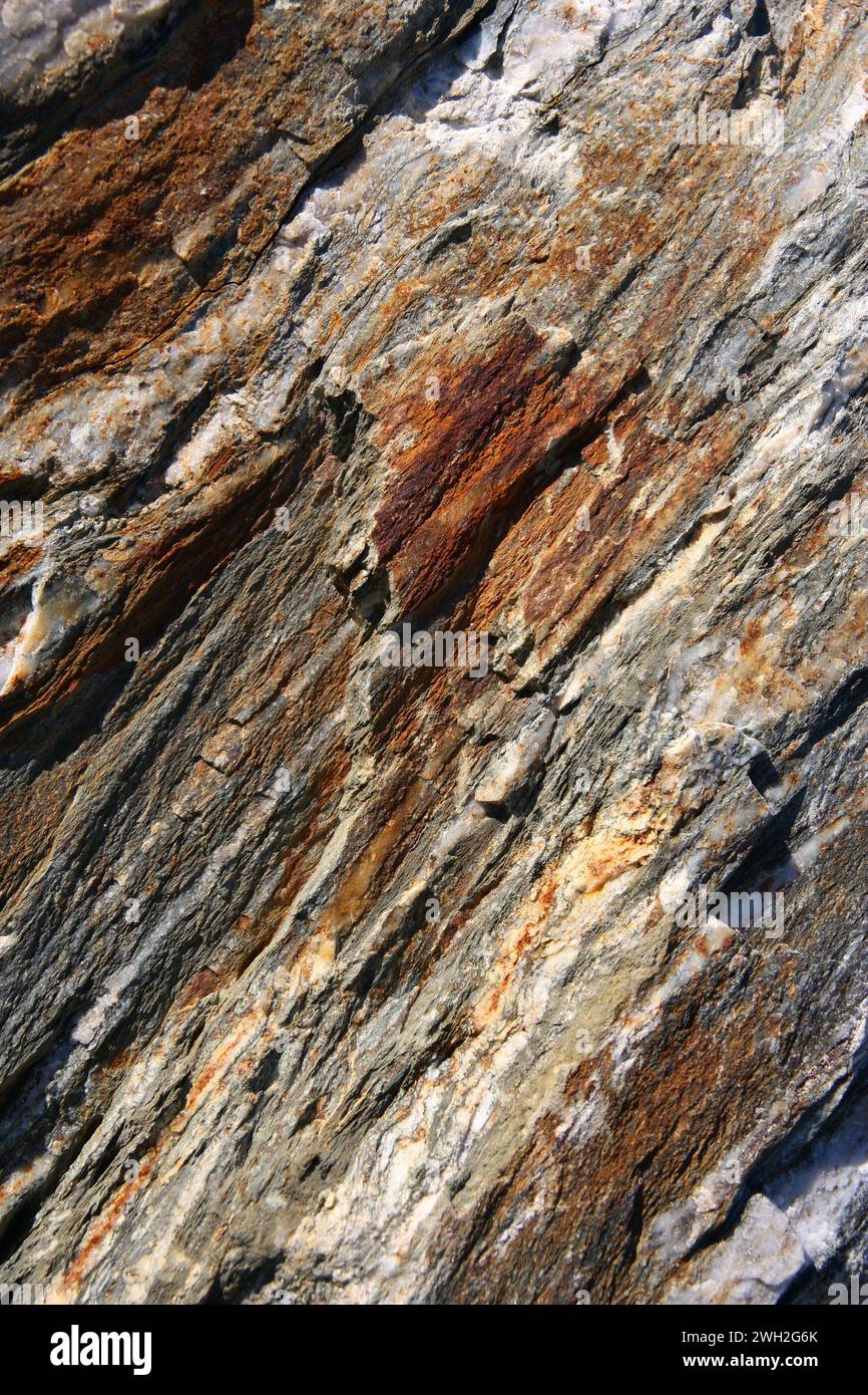 Schist rock - medium-grade metamorphic rock in New Zealand. Geology of The Remarkables Stock ...