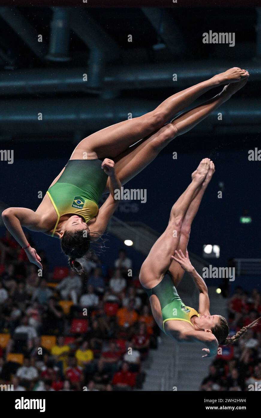 Doha. 7th Feb, 2024. Anna Santos (L)/Luana Lira of Brazil compete ...
