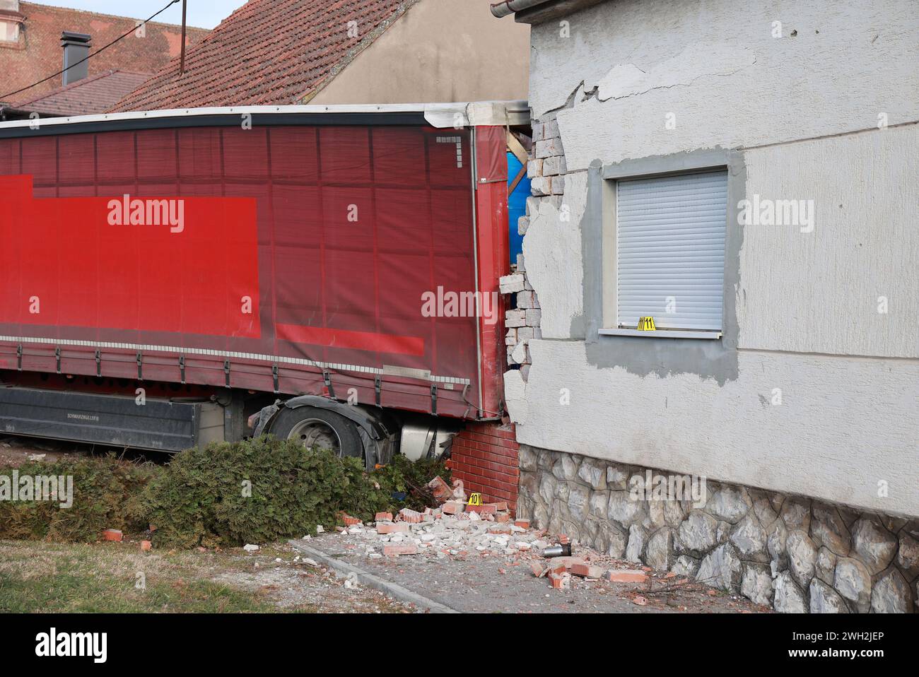Mirkovci, Croatia. 07th Feb, 2024. Two people were injured in a traffic ...
