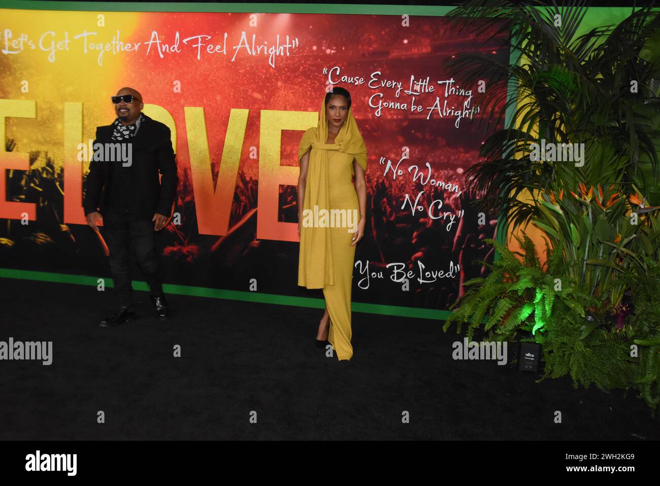 Shark tank, daymond john hi-res stock photography and images - Alamy