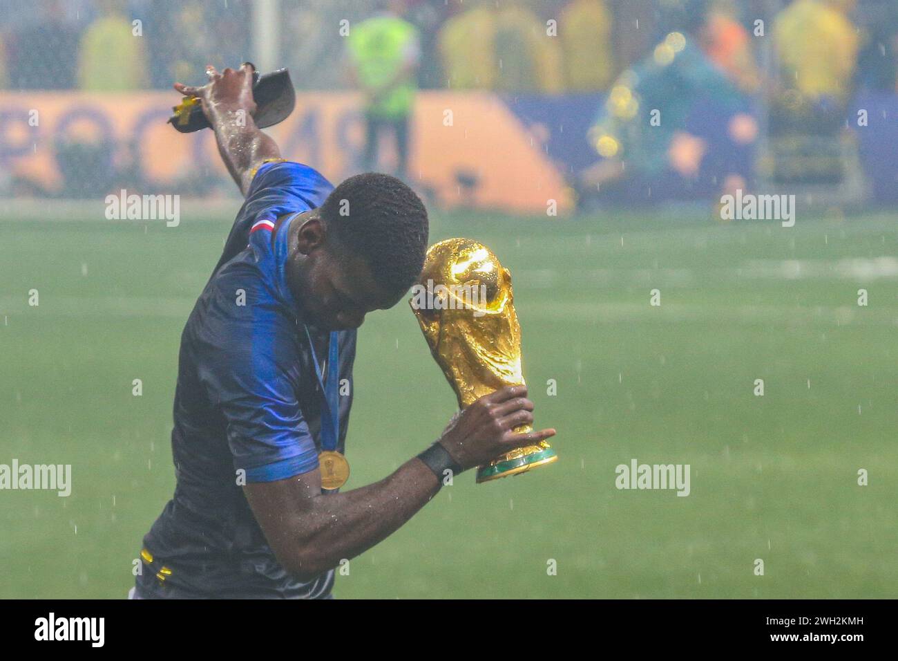 Paul pogba france world cup trophy hi-res stock photography and images ...