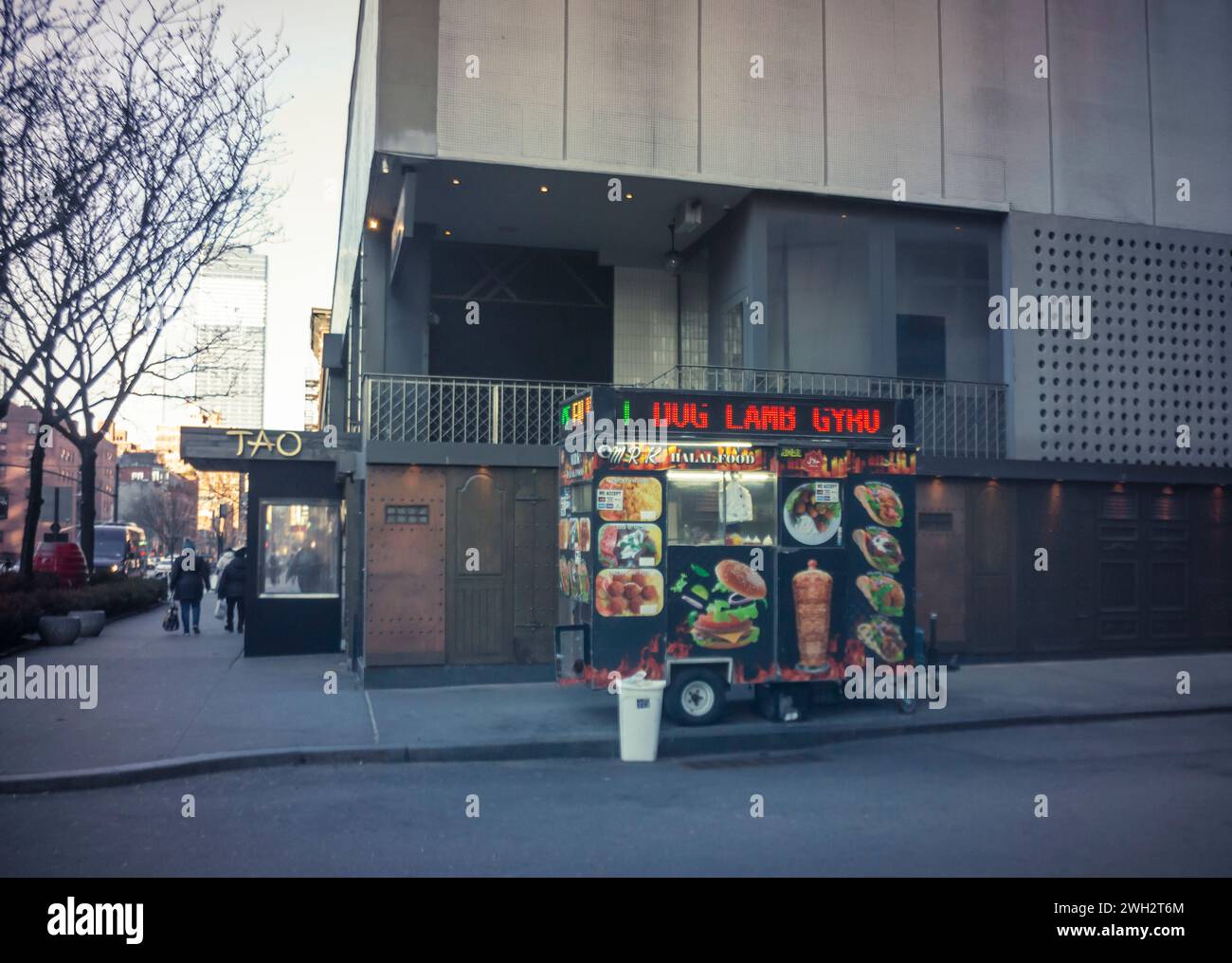 Halal food cart in the Chelsea neighborhood in New York on Monday ...