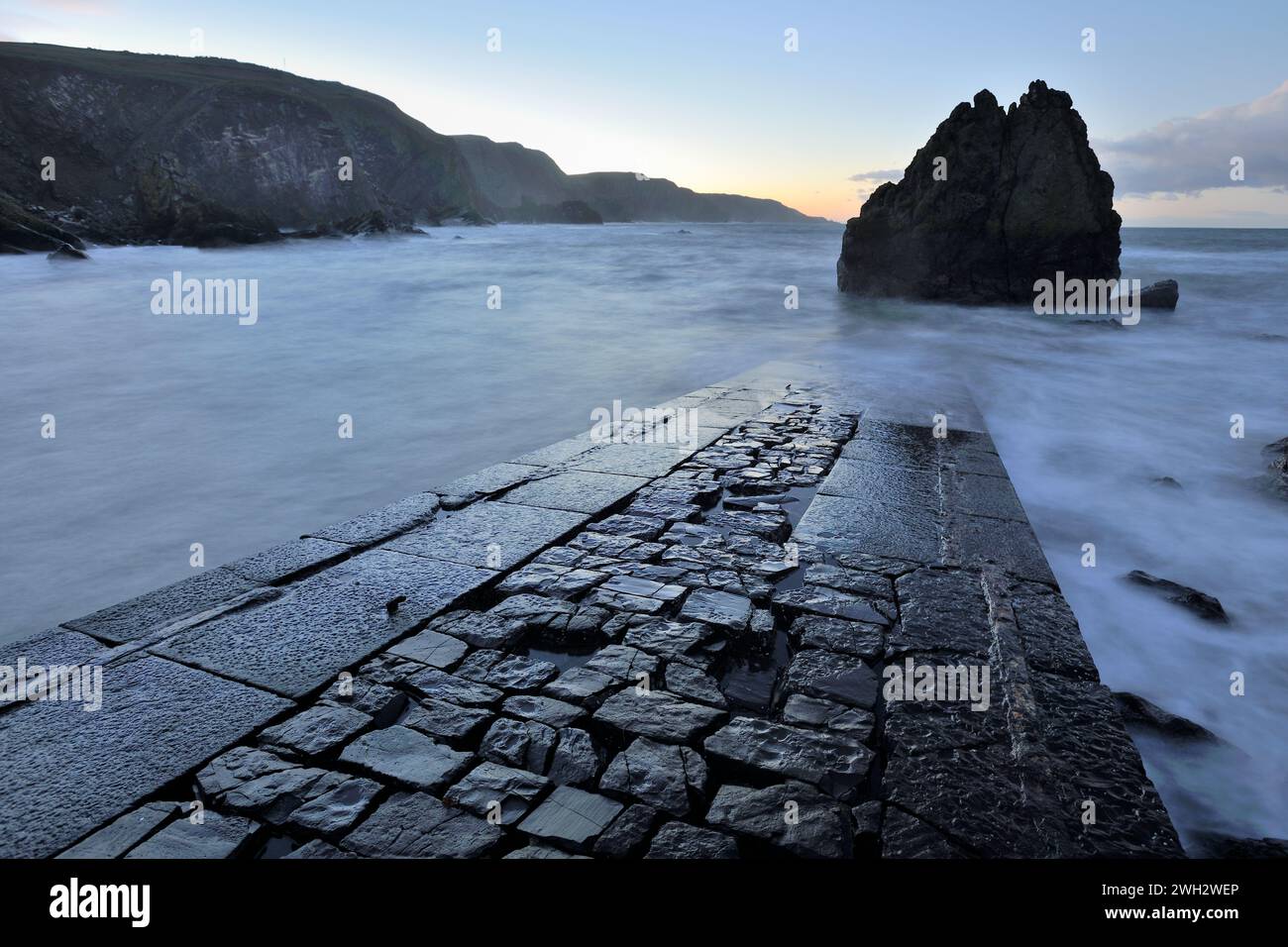 Stone jetty sea stack hi-res stock photography and images - Alamy
