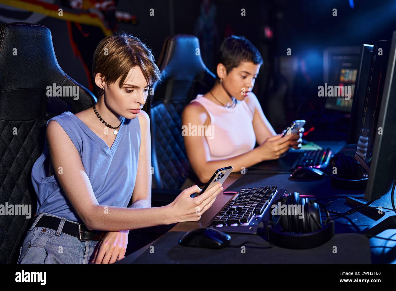 Two person game hi-res stock photography and images - Alamy