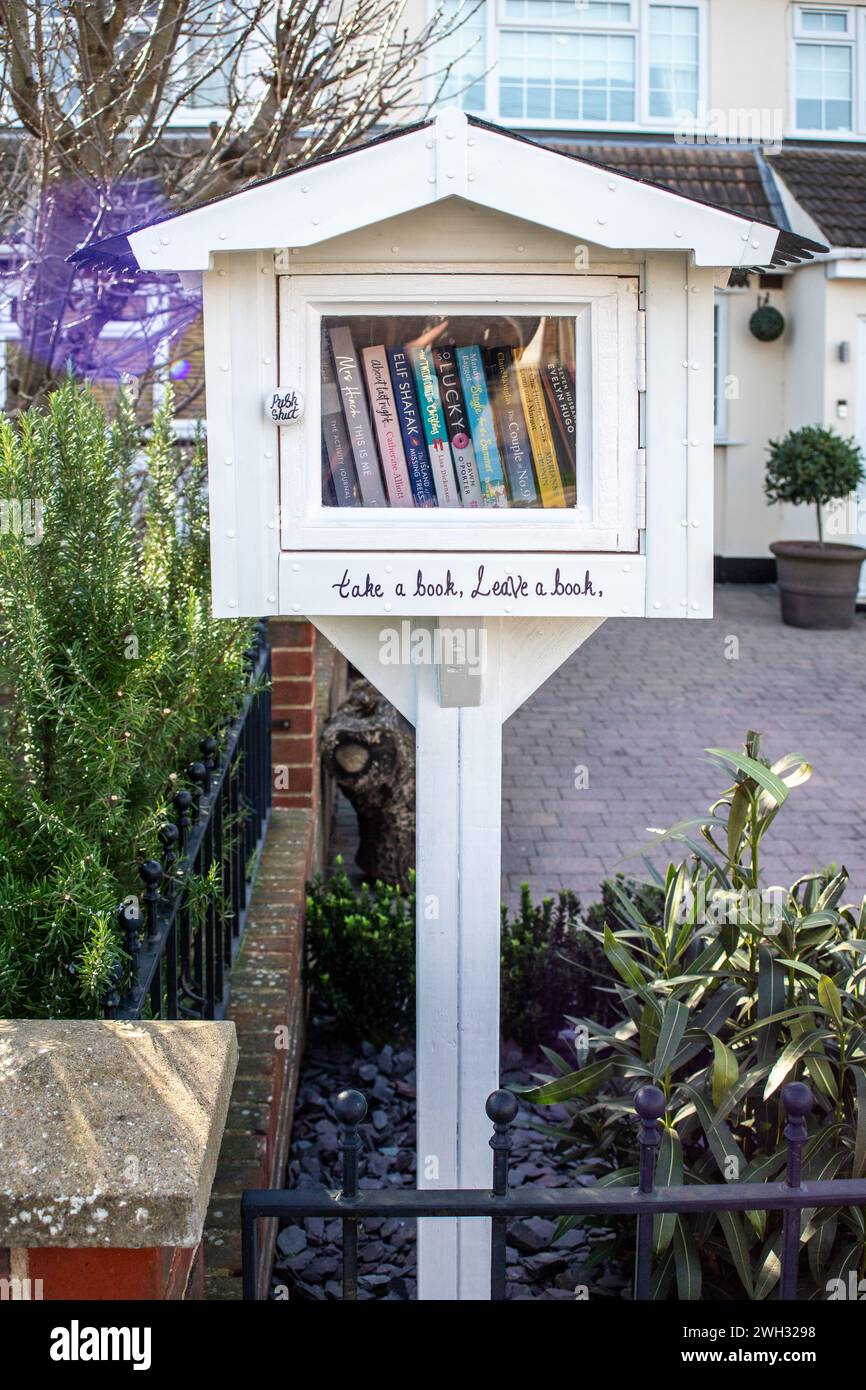 Free lending book public cupboards Stock Photo - Alamy