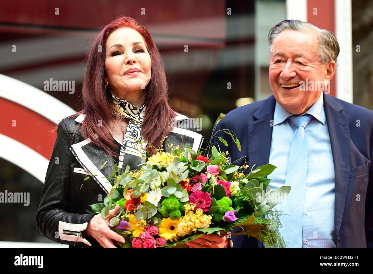 Vienna, Austria. 7th Feb, 2024. US actress Priscilla Presley poses ...
