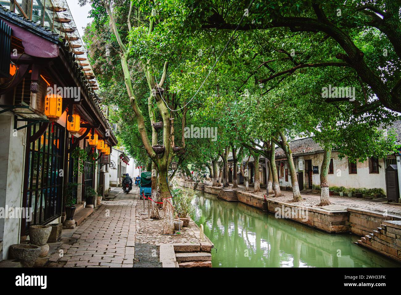 Tongli water village hi-res stock photography and images - Alamy