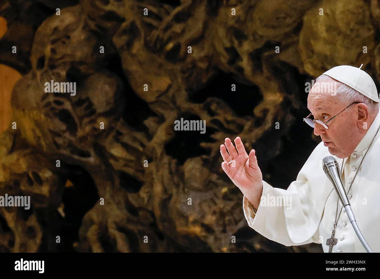 Vatican City, Vatican City. 07th Feb, 2024. Pope Francis delivers his ...