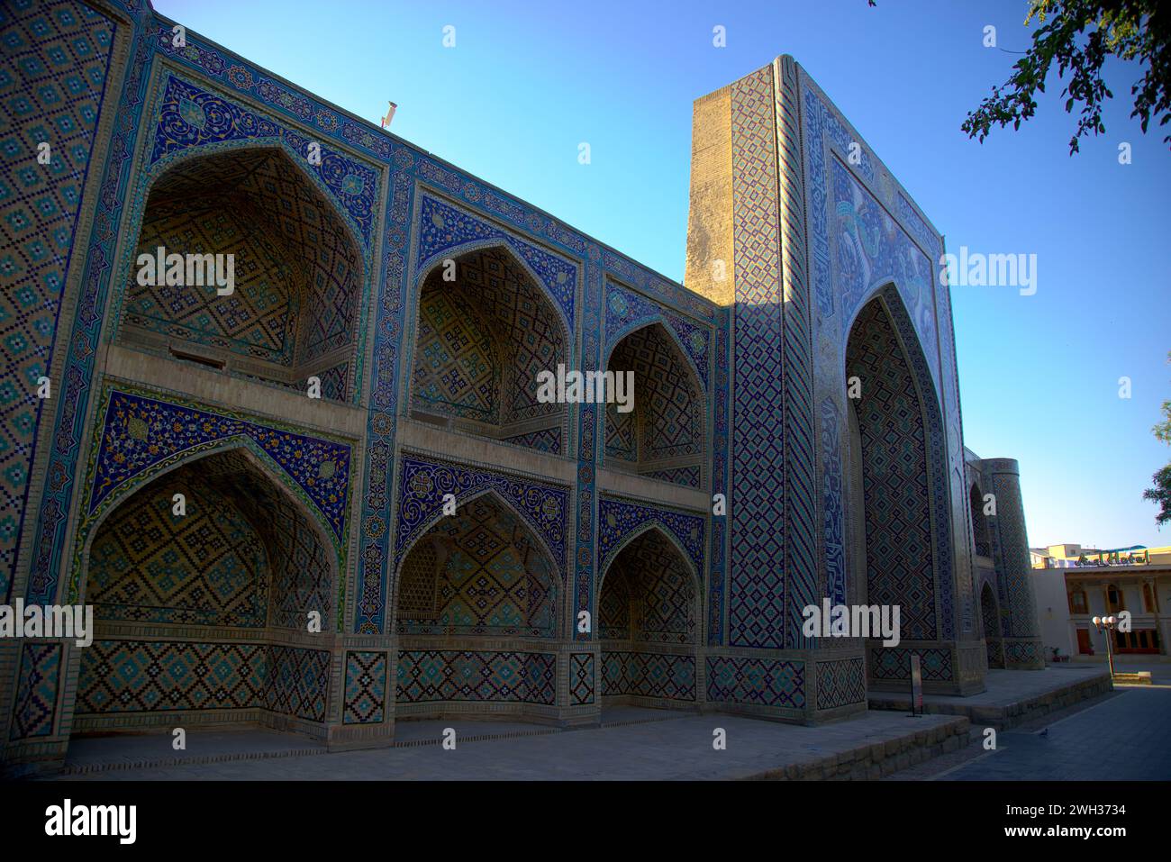 Nodir devon begi hi-res stock photography and images - Alamy