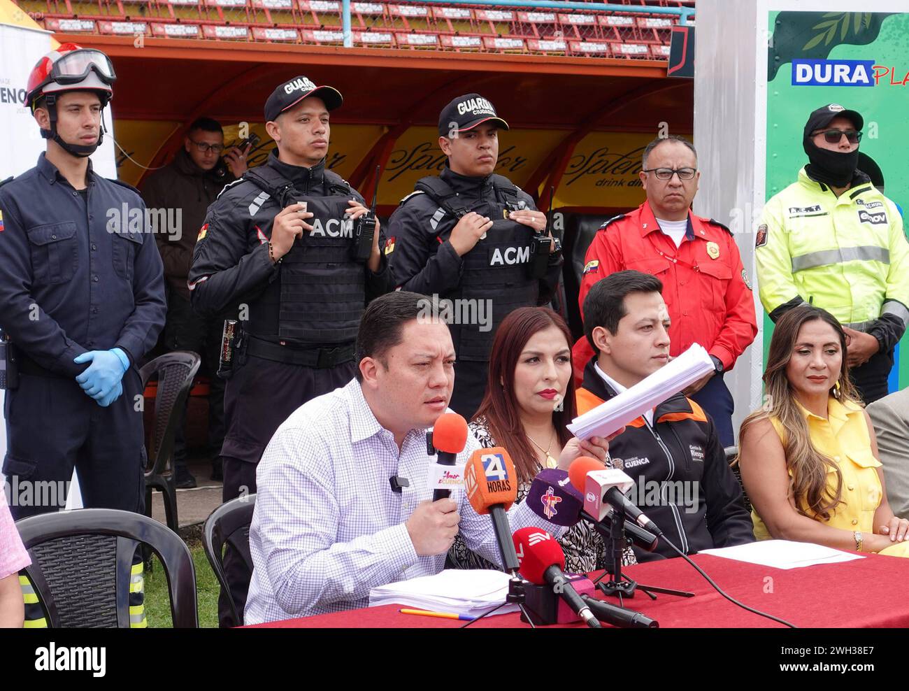 Seguridad del carnaval hi-res stock photography and images - Alamy