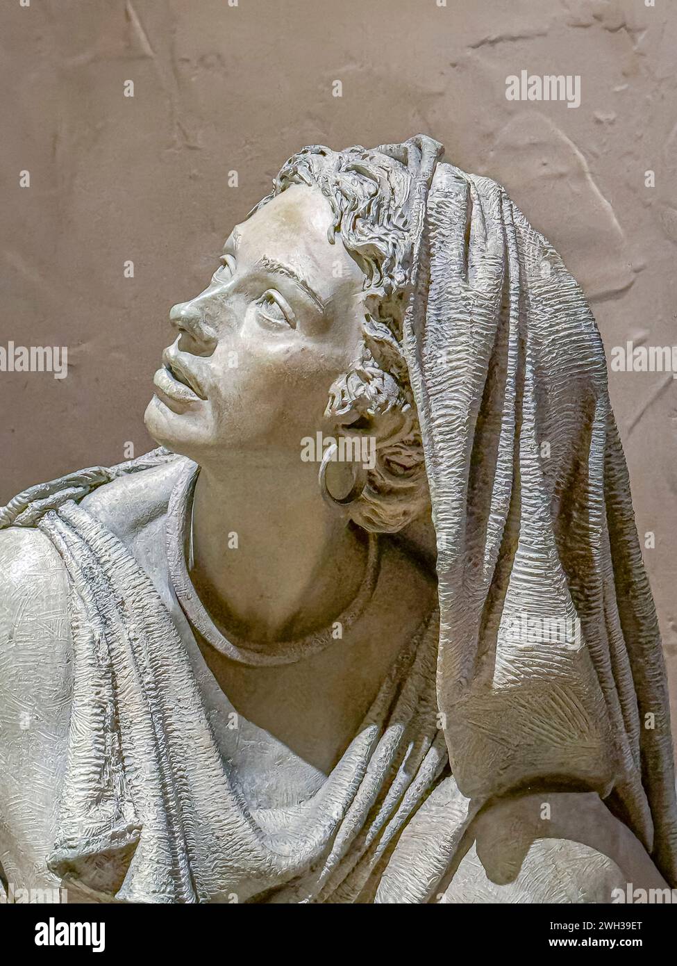 Statue of maria magdalena hi-res stock photography and images - Alamy