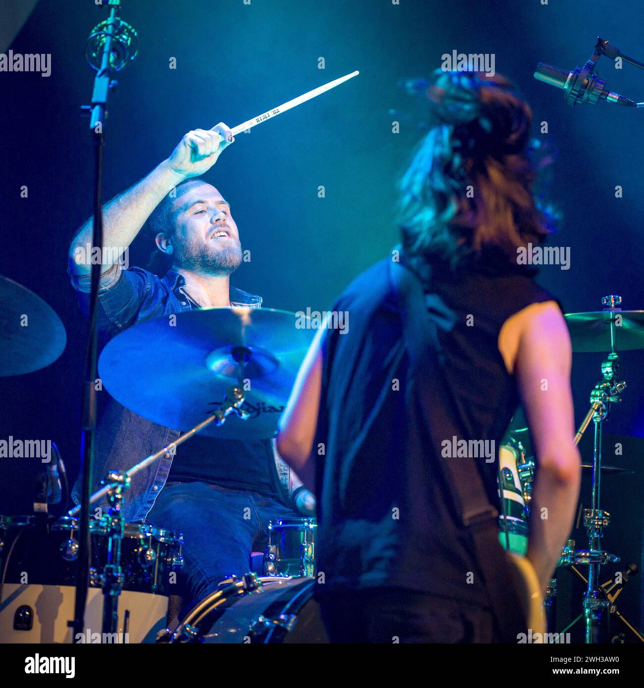 Laurence Jones on guitar & vocals, Alan Taylor on drums Stock Photo - Alamy