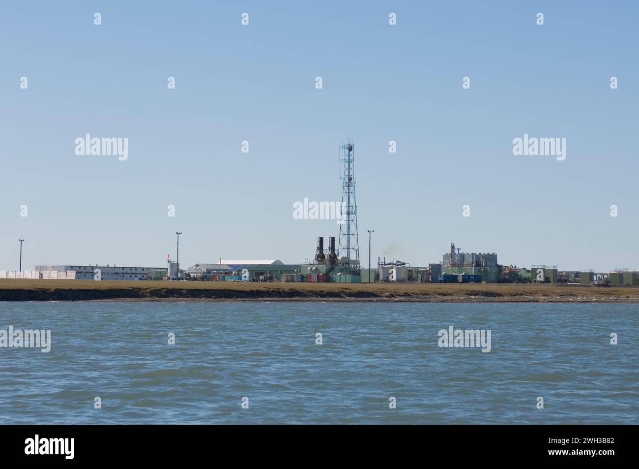 Prudhoe bay oil field hi-res stock photography and images - Alamy