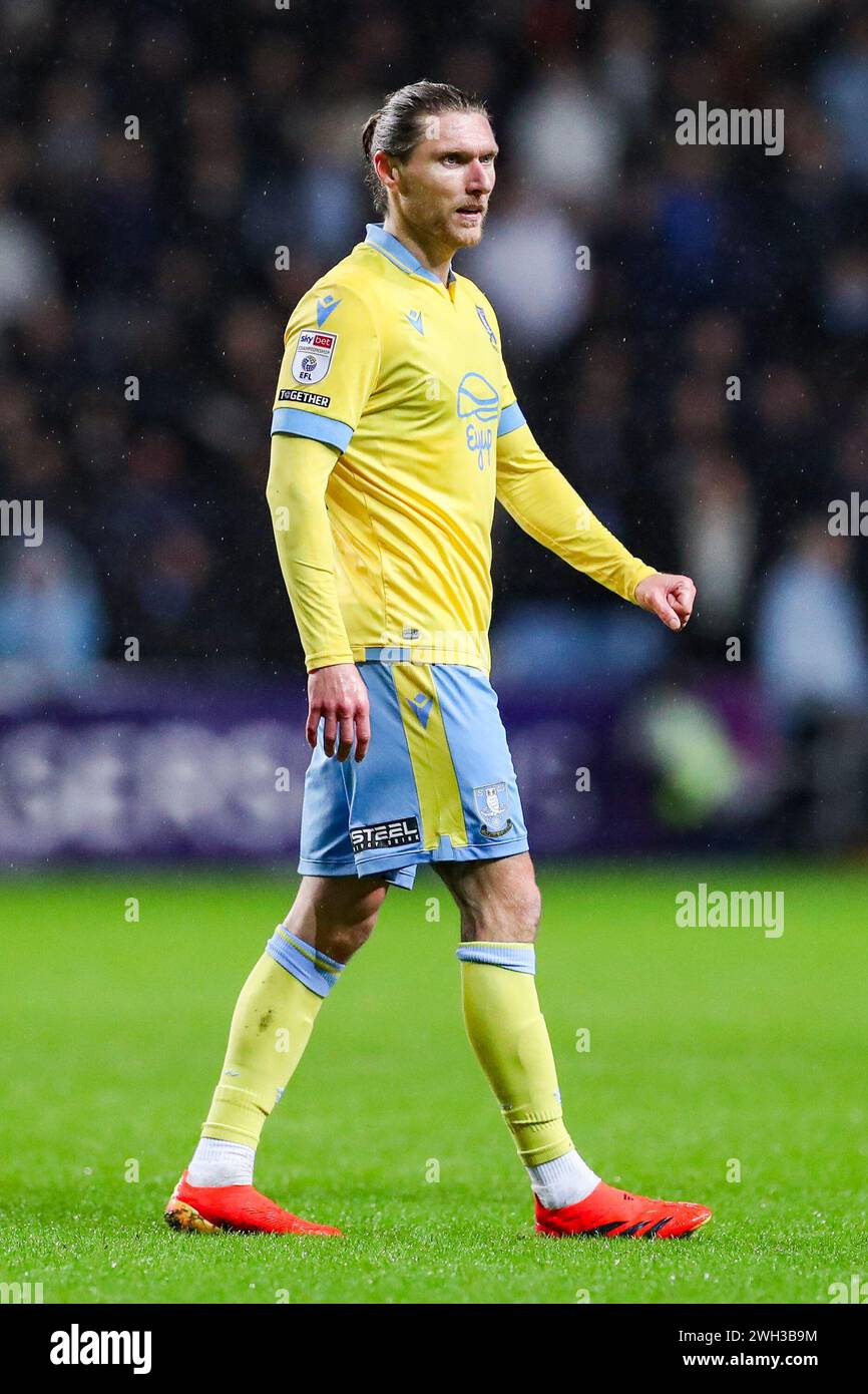 Coventry, UK. 06th Feb, 2024. Sheffield Wednesday midfielder Jeff ...