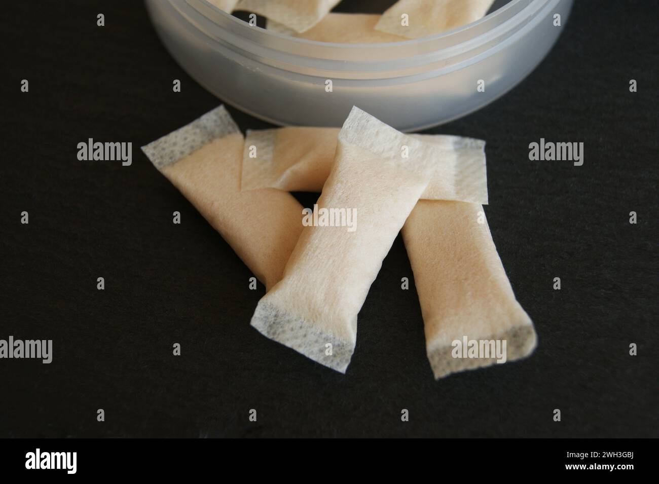 Snus nicotine pouches hi-res stock photography and images - Alamy