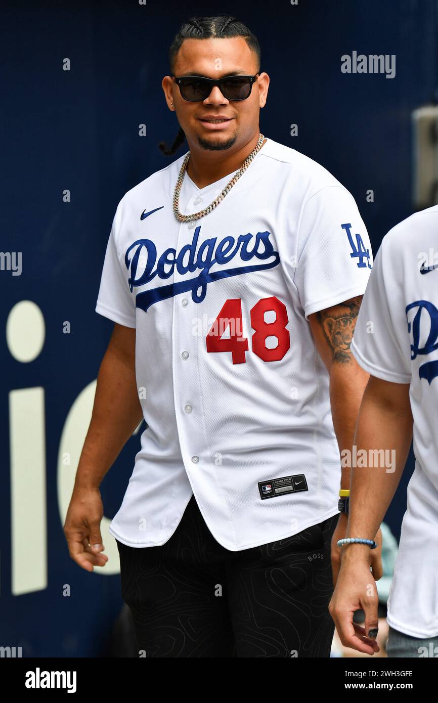 LOS ANGELES, CA - FEBRUARY 03: Los Angeles Dodgers Pitcher Brusdar ...