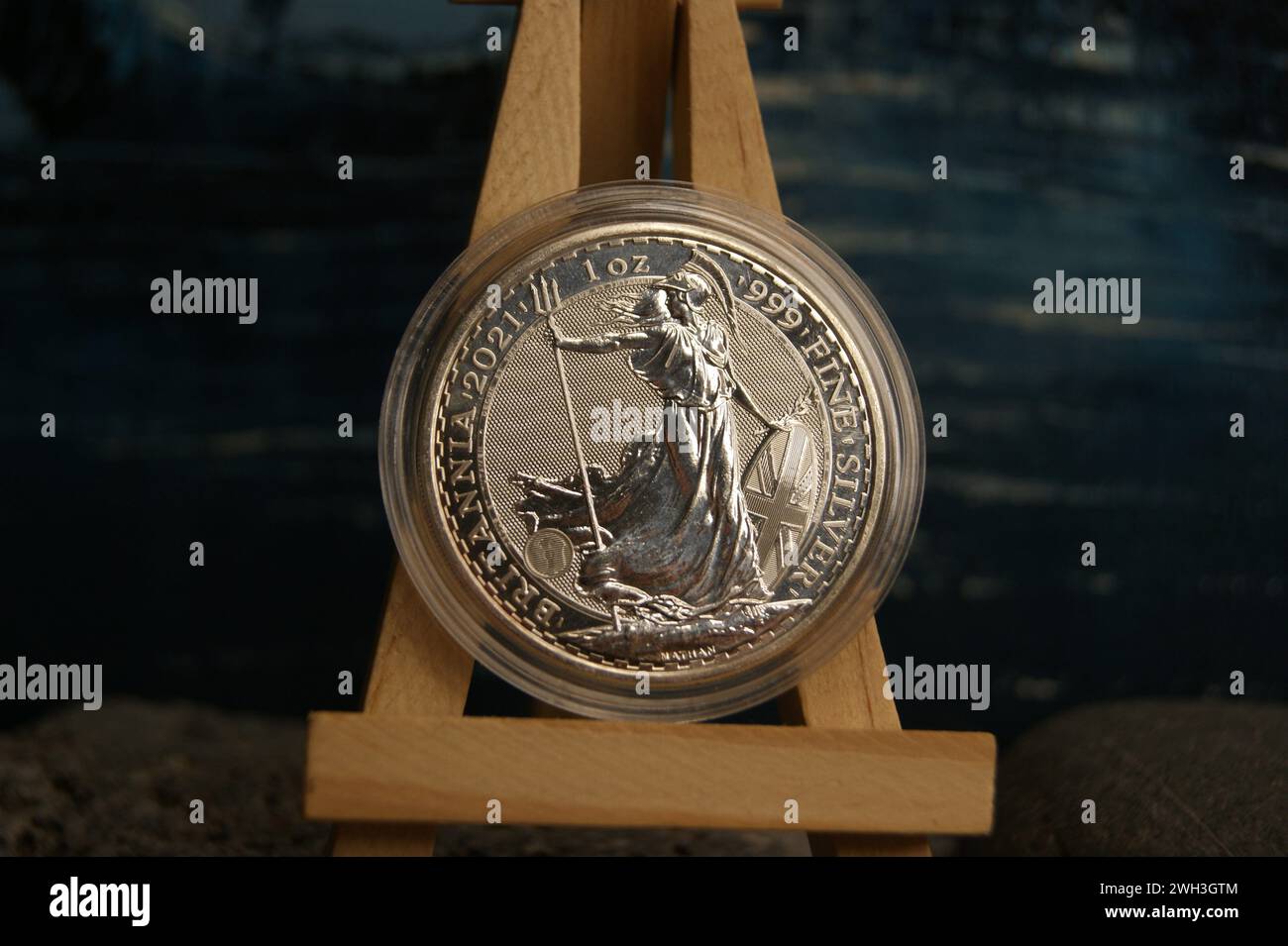 Silver proof 2 pound coin hi-res stock photography and images - Alamy