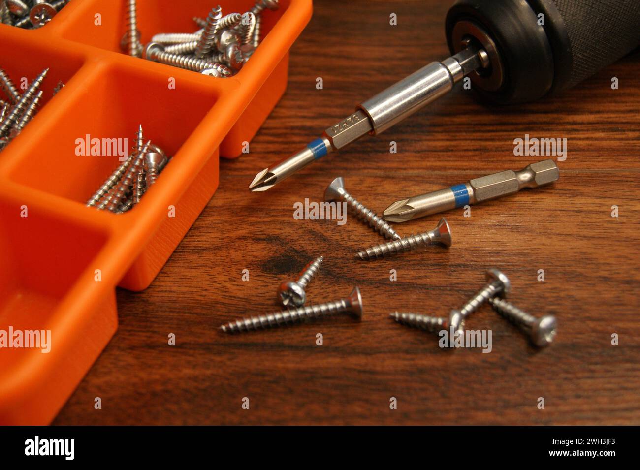 Screw gun hi-res stock photography and images - Alamy