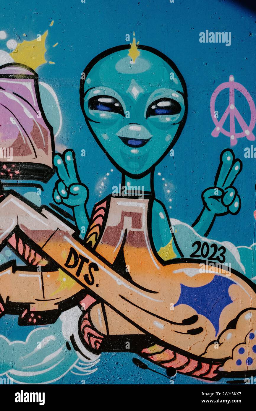 Alien street art, Brisbane, Australia Stock Photo - Alamy