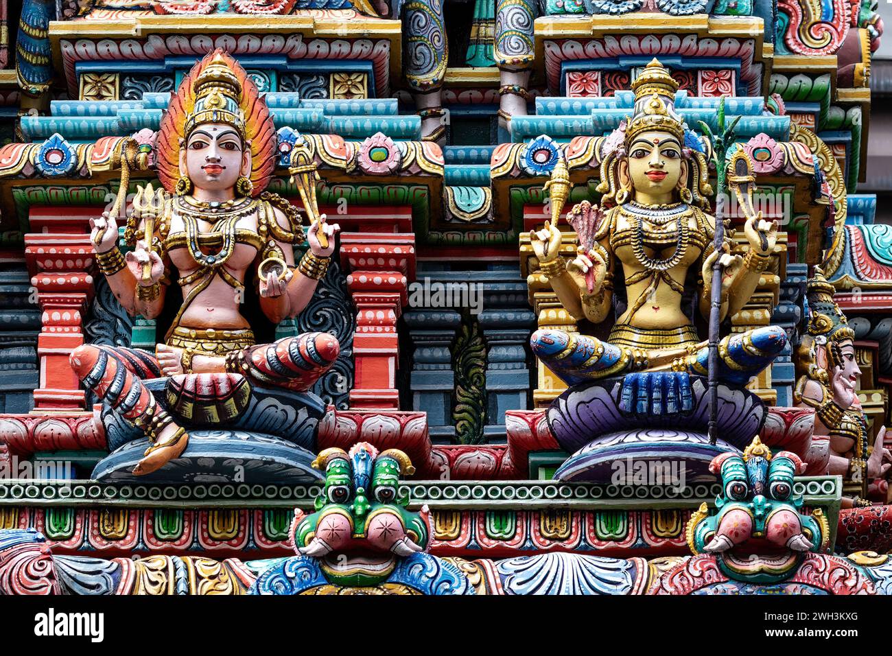 Hindu temple colors hi-res stock photography and images - Alamy