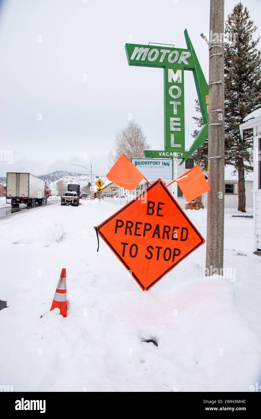 Caltrans sets up chain control checkpoints on U.S. 395 like this one in ...