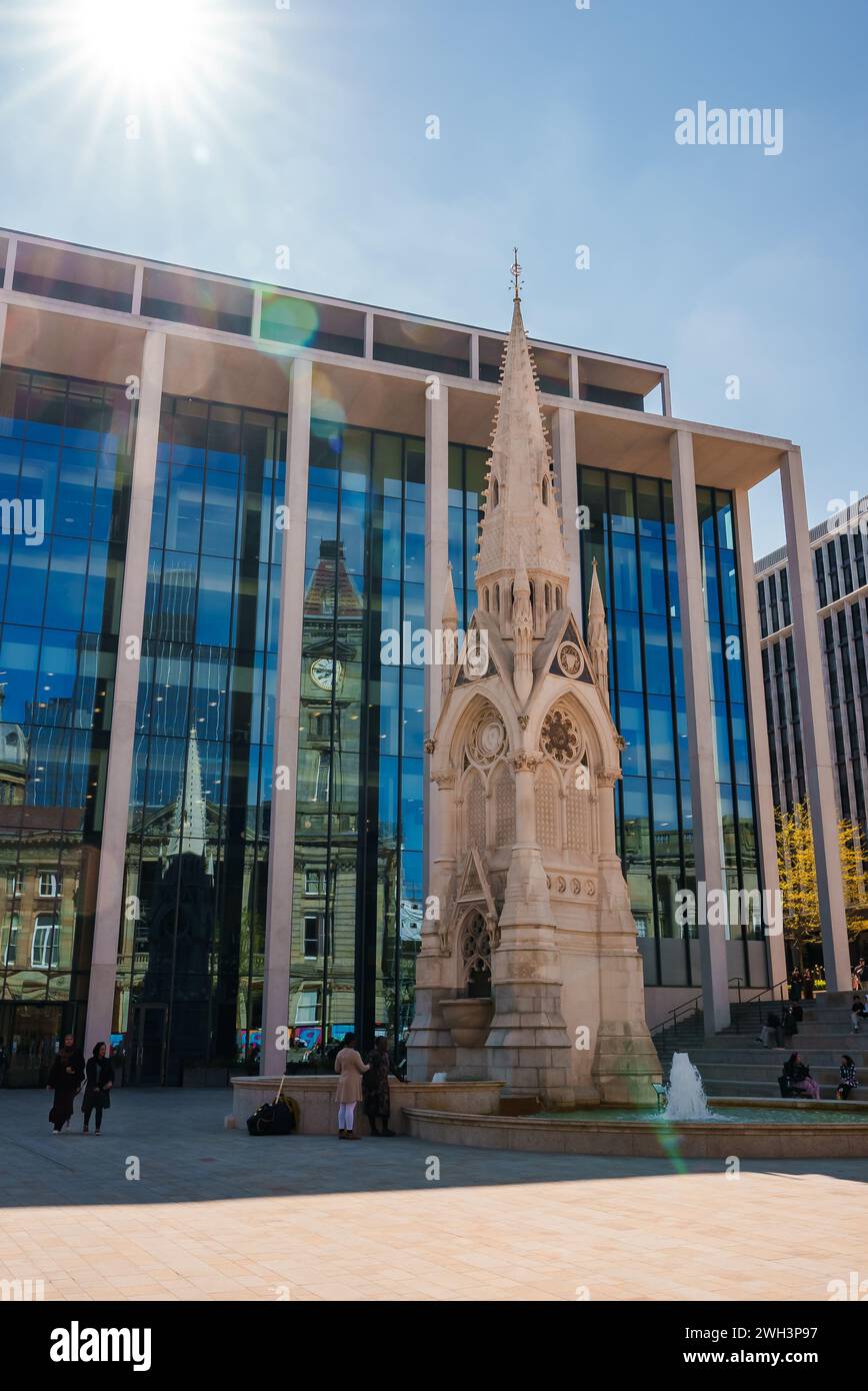 Historical Monument and Modern Architecture in Sunny Birmingham, UK ...