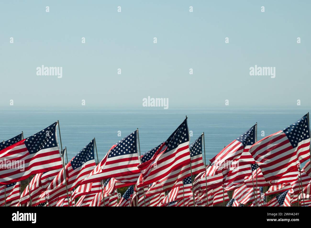 American flag 911 memorial hi-res stock photography and images - Alamy
