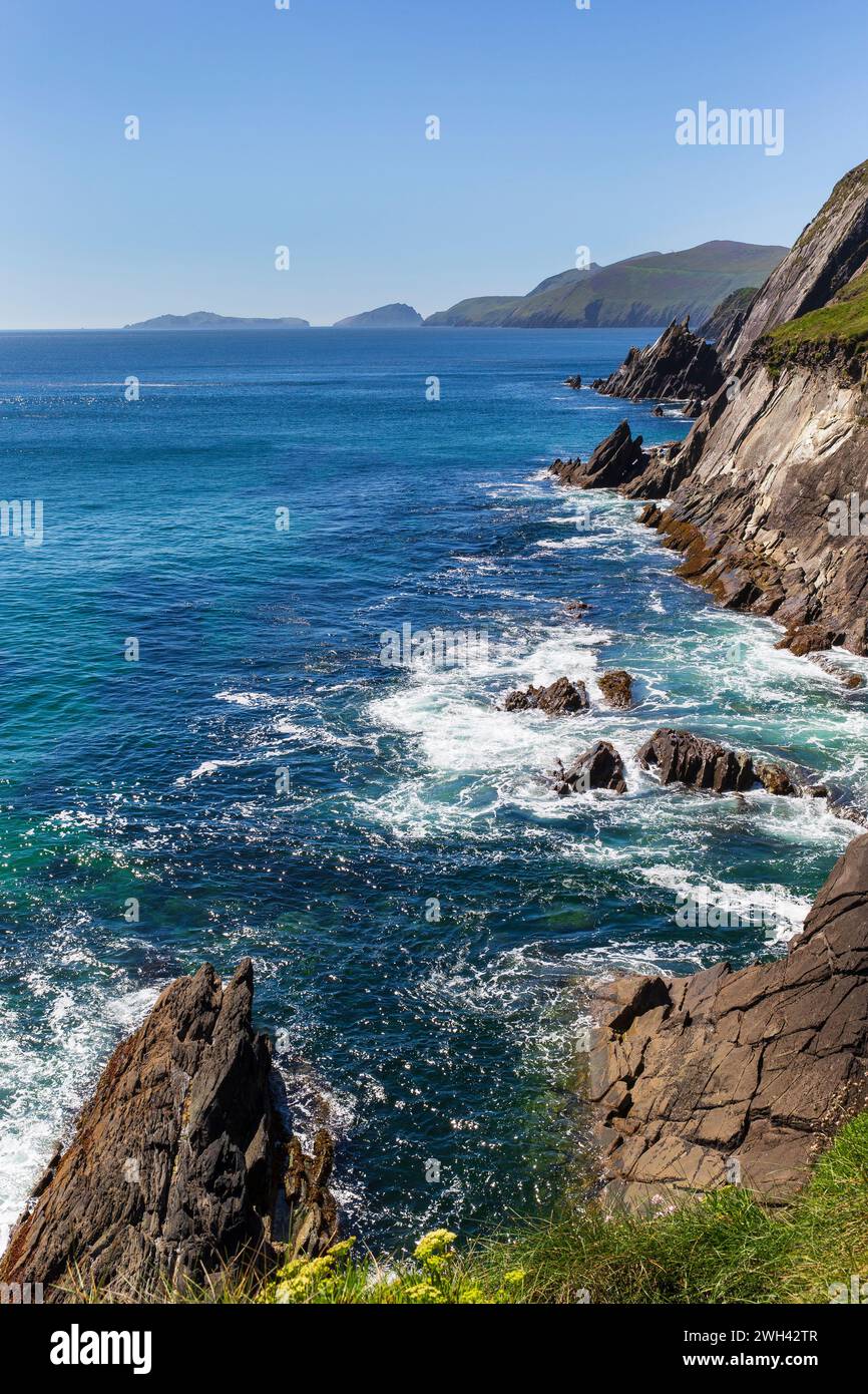 Upright view of coast hi-res stock photography and images - Alamy