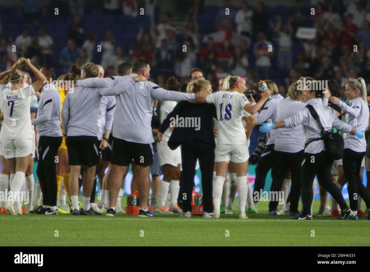 England squad huddle England v Spain UEFA Womens Euro Brighton ...