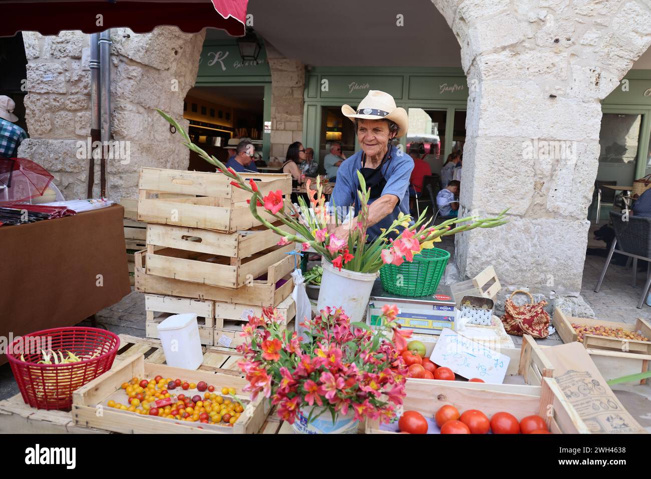 Eymet, the most English of French bastides. Market day on the central ...