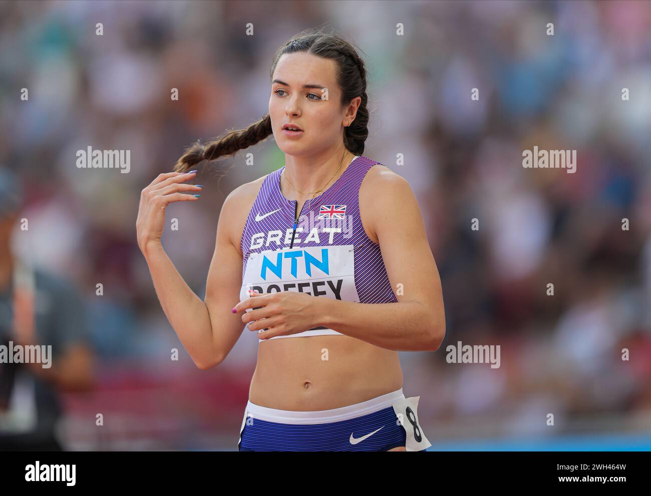 Isabelle BOFFEY participating in the 800 meters at the World Athletics ...