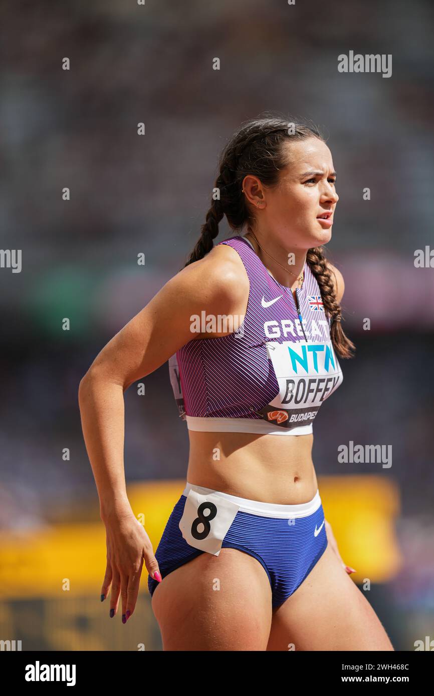 Isabelle BOFFEY participating in the 800 meters at the World Athletics ...