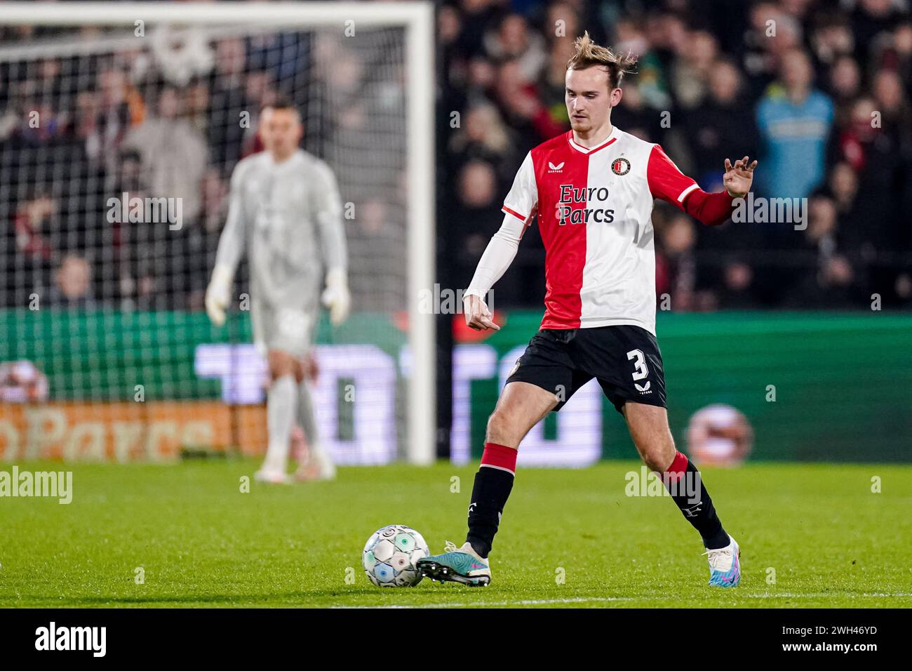 ROTTERDAM, NETHERLANDS - FEBRUARY 7: Thomas Beelen of Feyenoord runs ...
