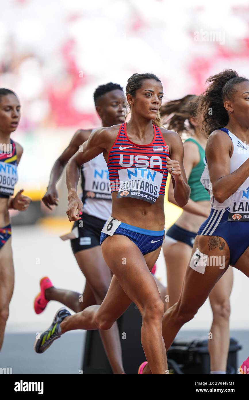 Kaela EDWARDS participating in the 800 meters at the World Athletics ...