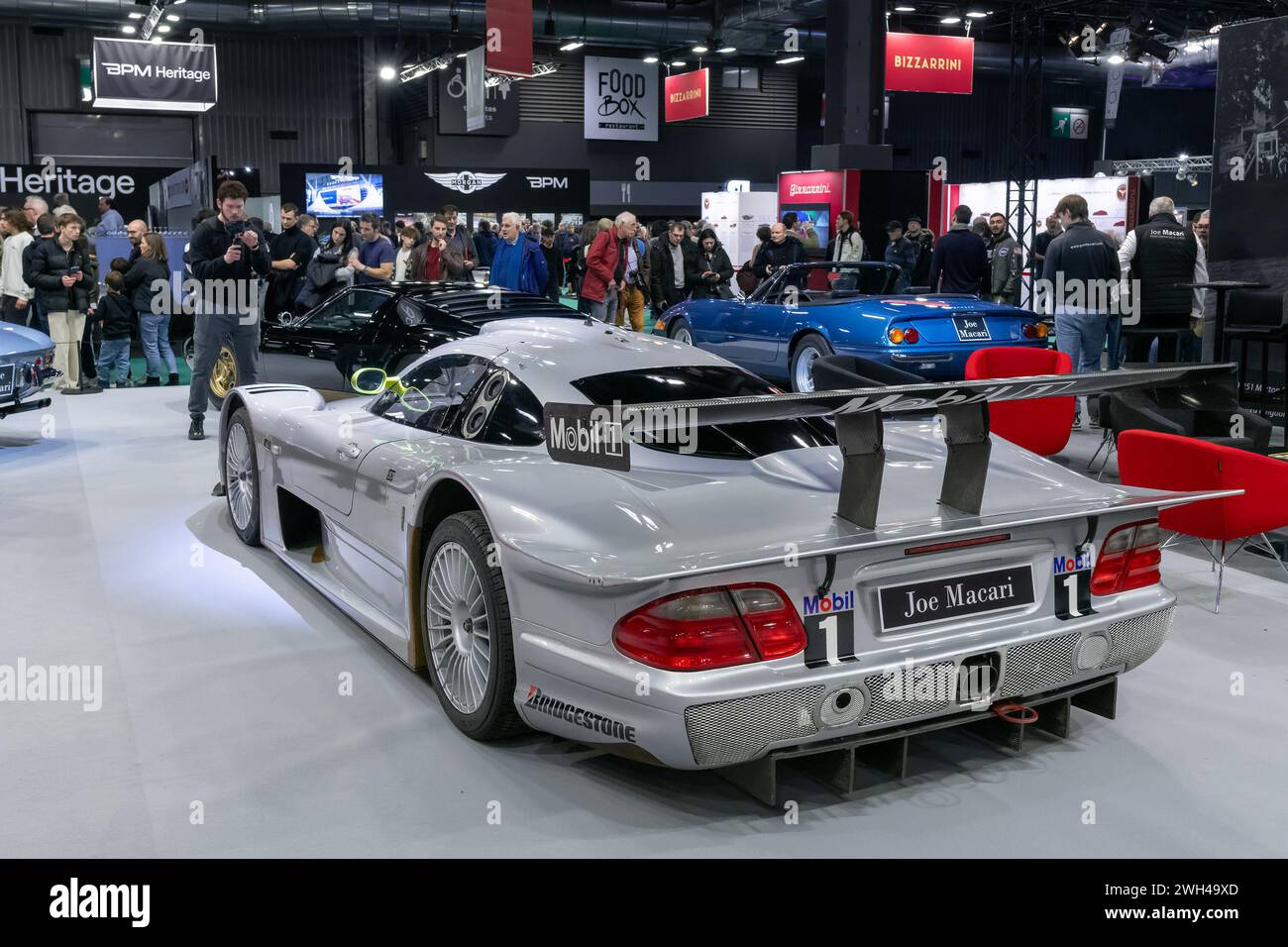 Mercedes benz classic cars paris hi-res stock photography and images ...